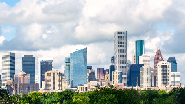 At a glance | 1000 Main